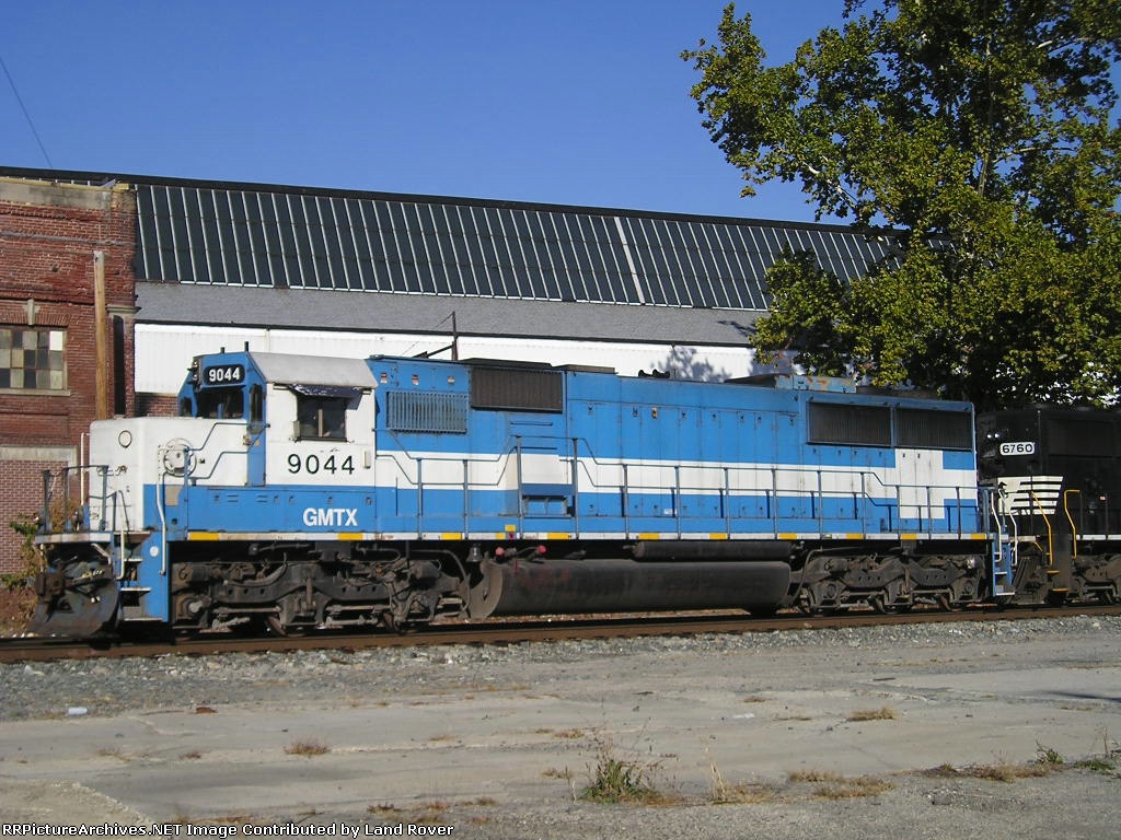 GMTX 9044 On NS 295 Southbound